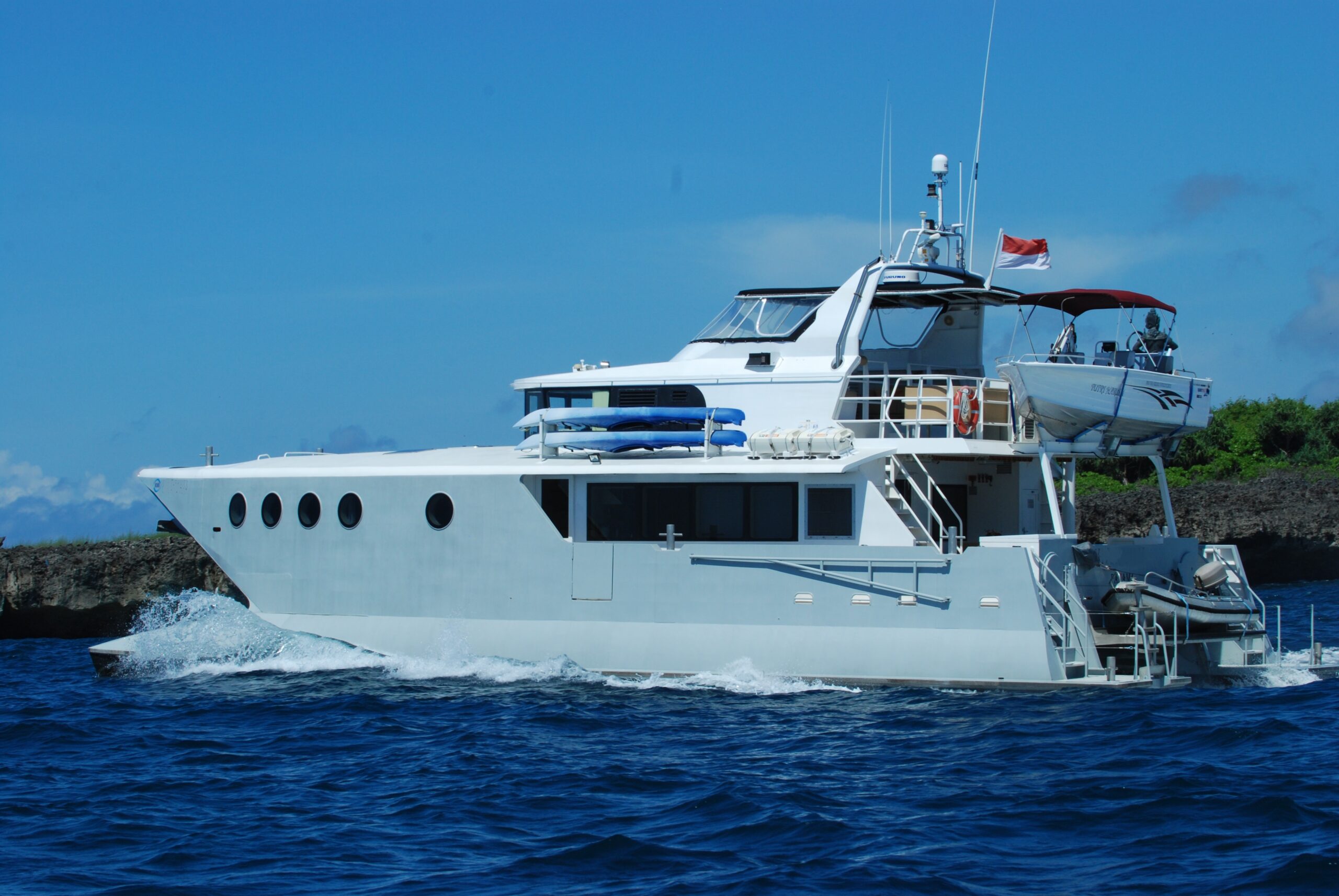 Buy and Sell Catamarans | Catamaran Company